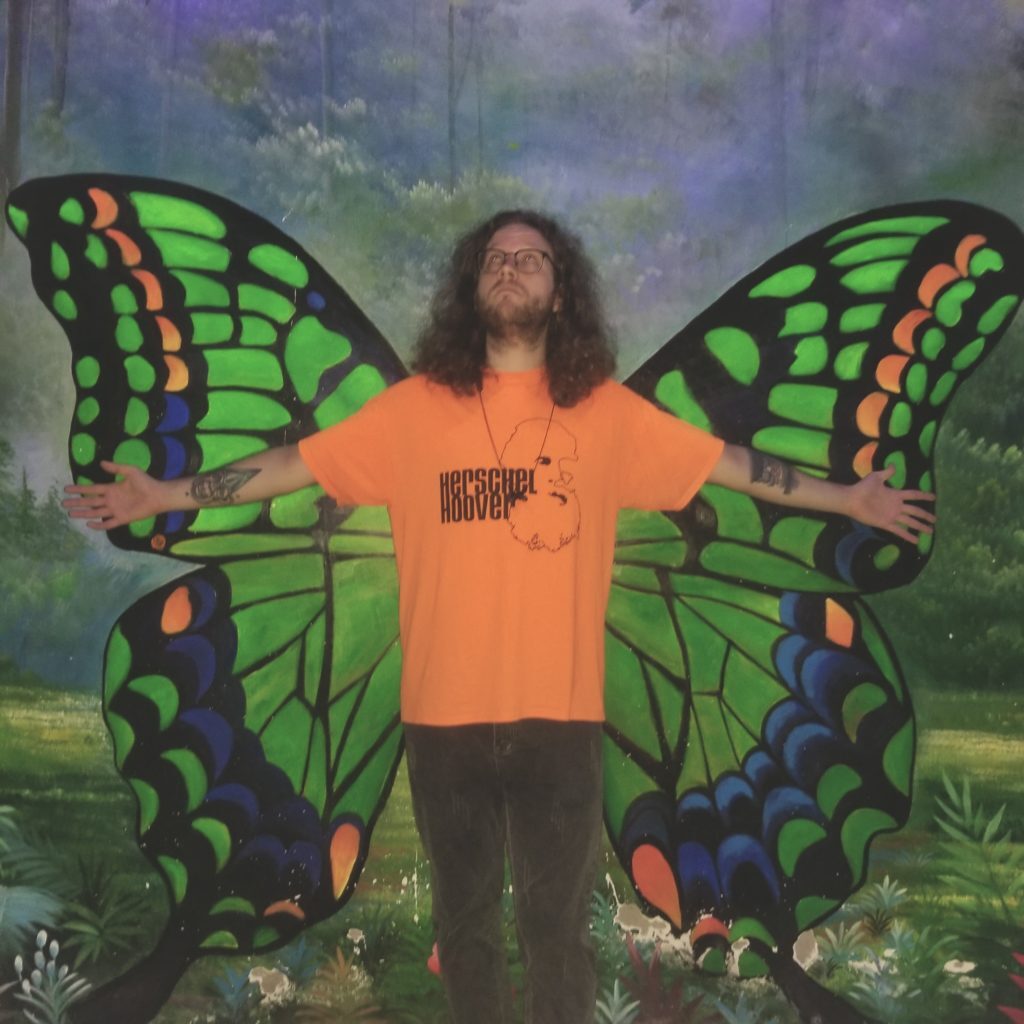 HUMANS ETCETERA: V13 Premieres â Lovebirdsâ Video From China-Based ...